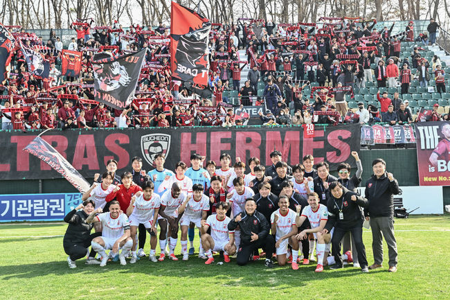 'PO 진출 눈앞' 부천FC1995, 올 시즌 정규리그 마지막 원정 김포전 승리 도전 | 미주중앙일보