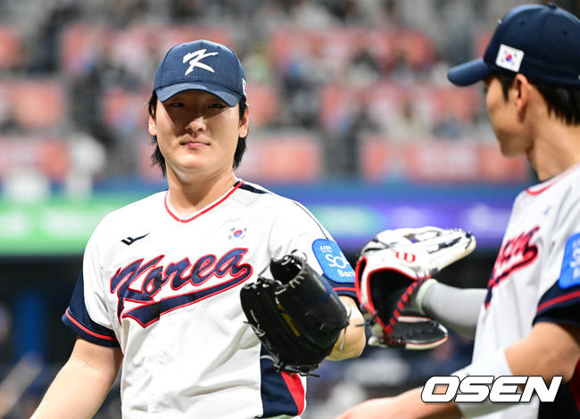 ‘KKKK, 2이닝 노히트’ 156km 에이스 항변, 2년 전 체코전 “못 던졌다고 생각하지 않는다" | 미주중앙일보